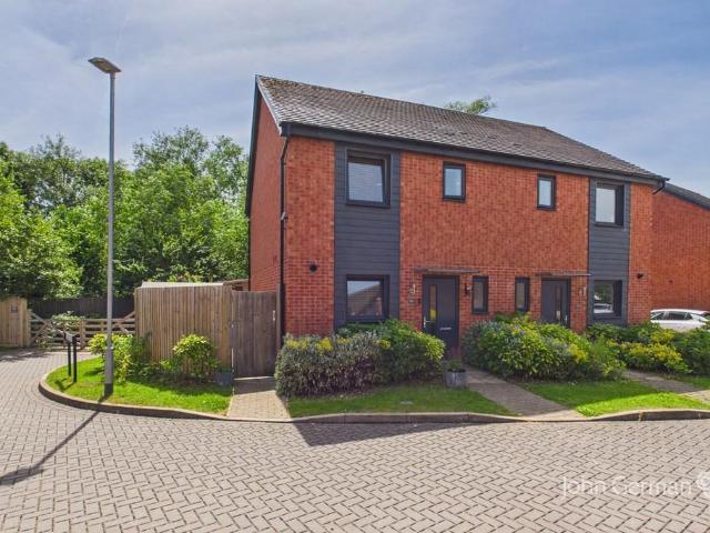 2 bedroom semi detached house for sale