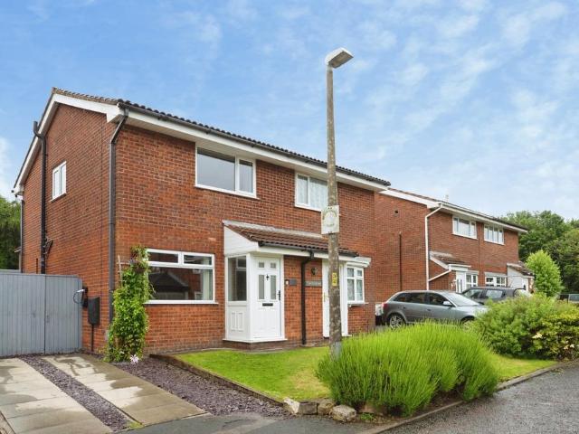 2 bedroom semi detached house for sale
