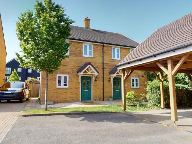 2 bedroom semi detached house for sale