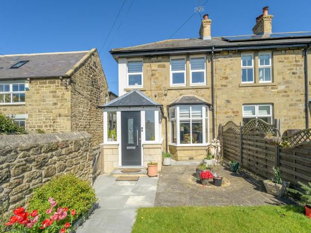 2 bedroom semi detached house for sale