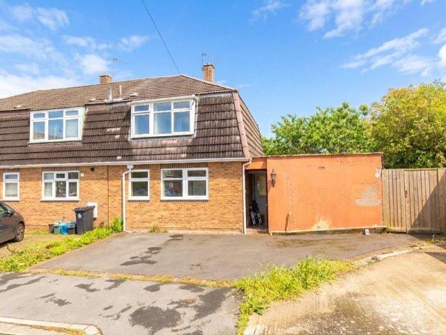 2 bedroom semi detached house for sale
