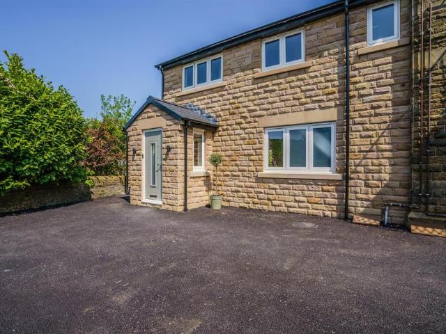 2 bedroom semi detached house for sale
