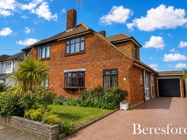 2 bedroom semi detached house for sale