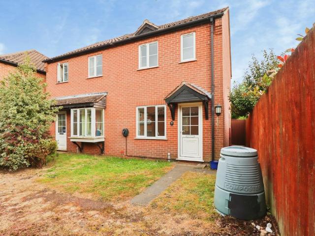 2 bedroom semi detached house for sale