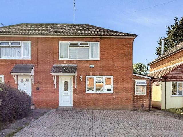 2 bedroom semi detached house for sale