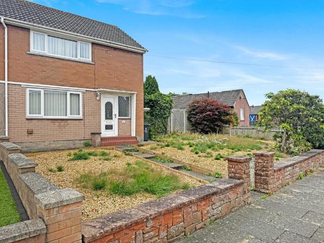 2 bedroom semi detached house for sale