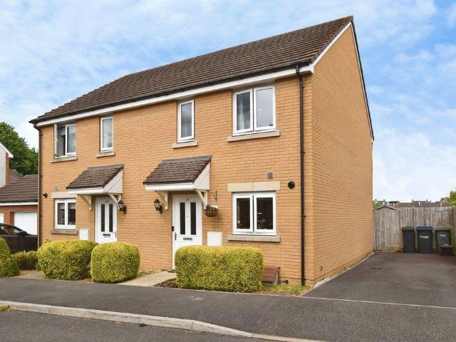 2 bedroom semi detached house for sale