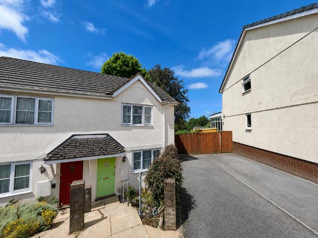 2 bedroom semi detached house for sale