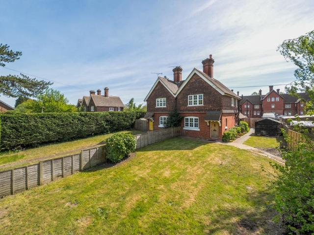 2 bedroom semi detached house for sale