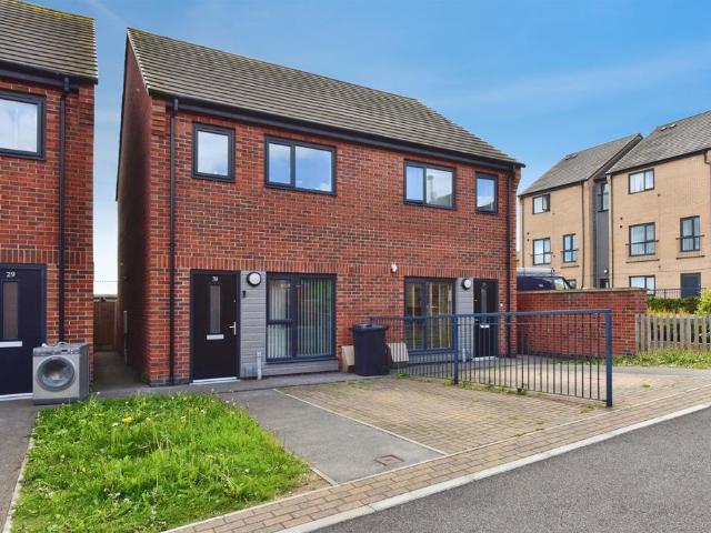 2 bedroom semi detached house for sale