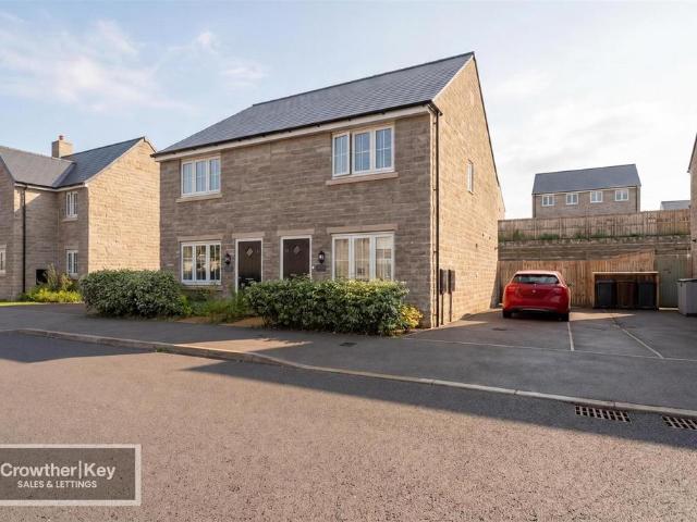 2 bedroom semi detached house for sale