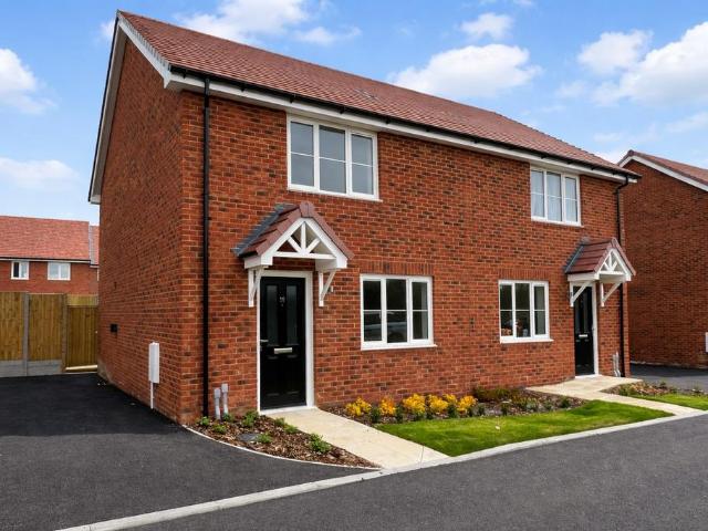 2 bedroom semi detached house for sale