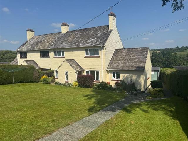 2 bedroom semi detached house for sale