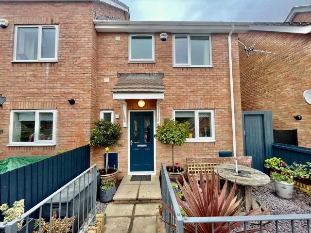 2 bedroom semi detached house for sale