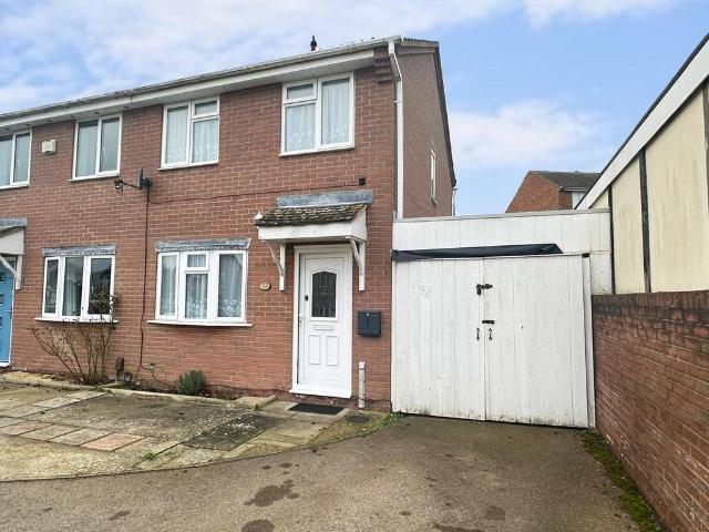 2 bedroom semi detached house for sale