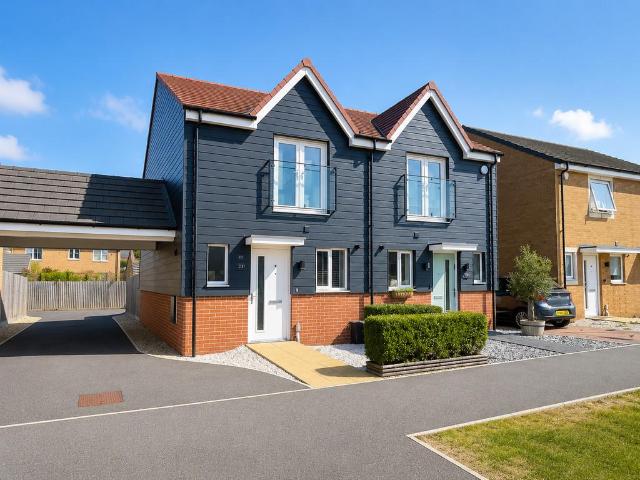 2 bedroom semi detached house for sale