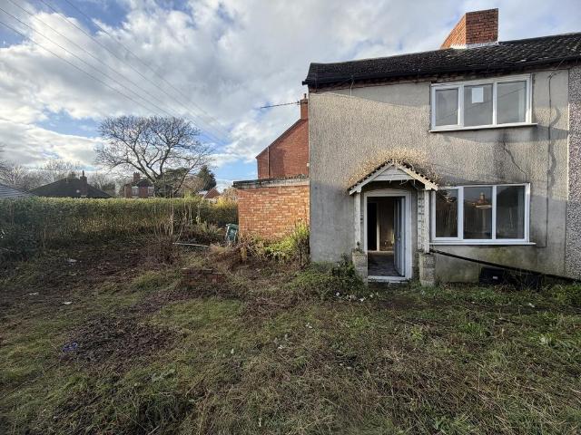 2 bedroom semi detached house for sale