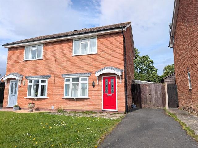 2 bedroom semi detached house for sale