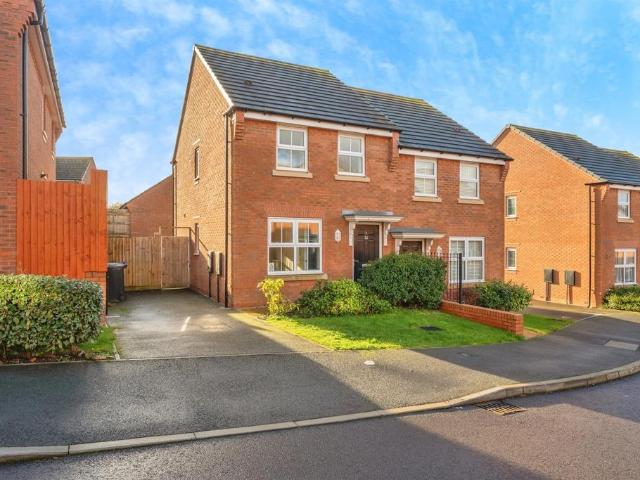 2 bedroom semi detached house for sale