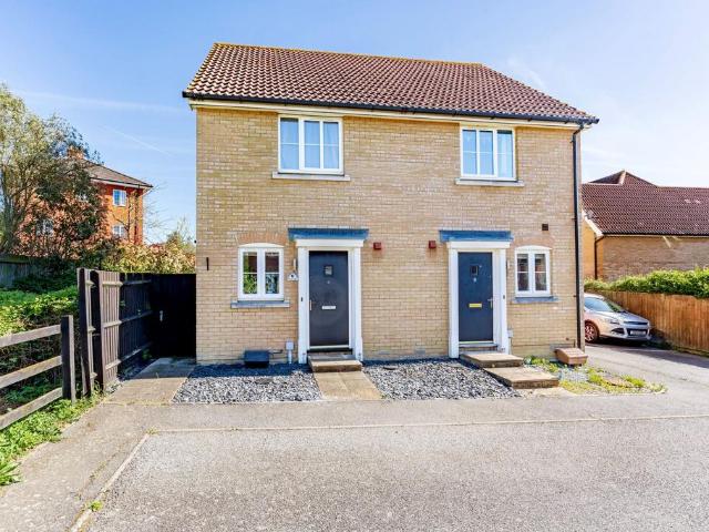 2 bedroom semi detached house for sale