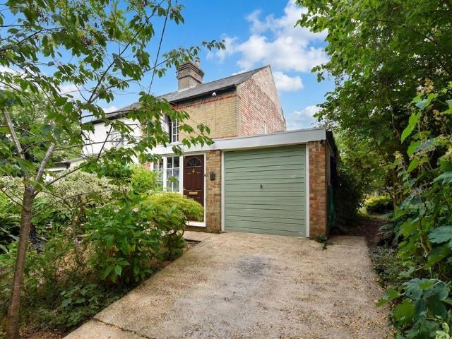 2 bedroom semi detached house for sale