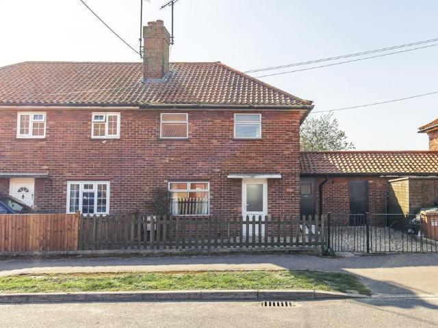 2 bedroom semi detached house for sale
