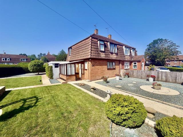 2 bedroom semi detached house for sale