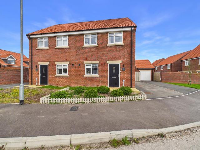 2 bedroom semi detached house for sale