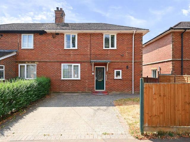 2 bedroom semi detached house for sale