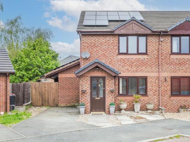 2 bedroom semi detached house for sale