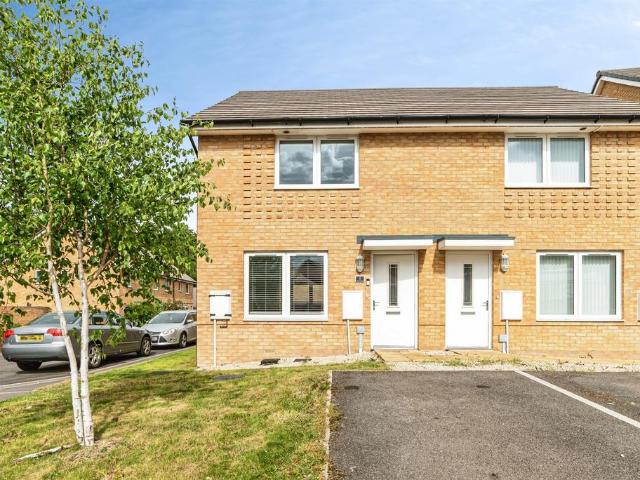 2 bedroom semi detached house for sale