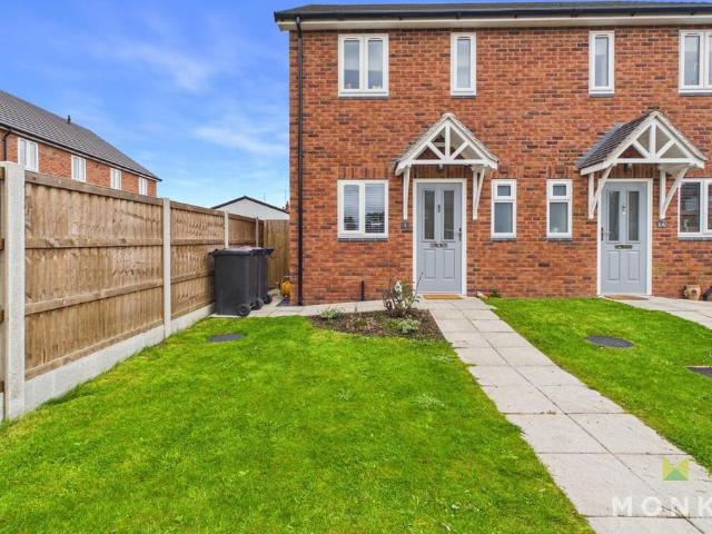 2 bedroom semi detached house for sale
