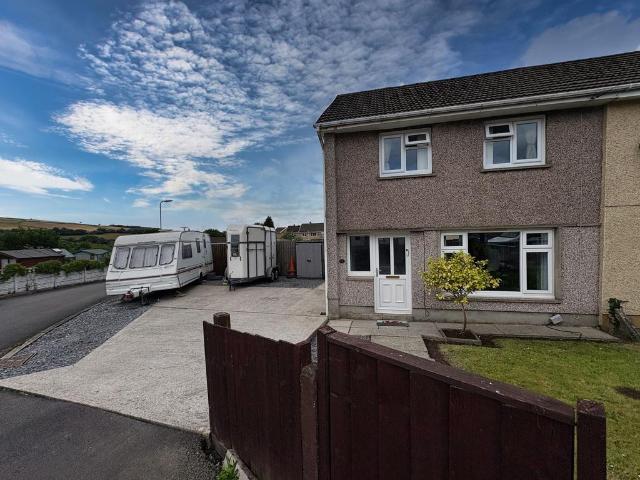 2 bedroom semi detached house for sale