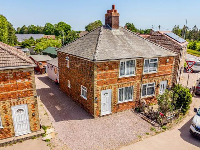 2 bedroom semi detached house for sale