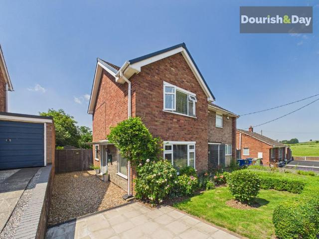 2 bedroom semi detached house for sale
