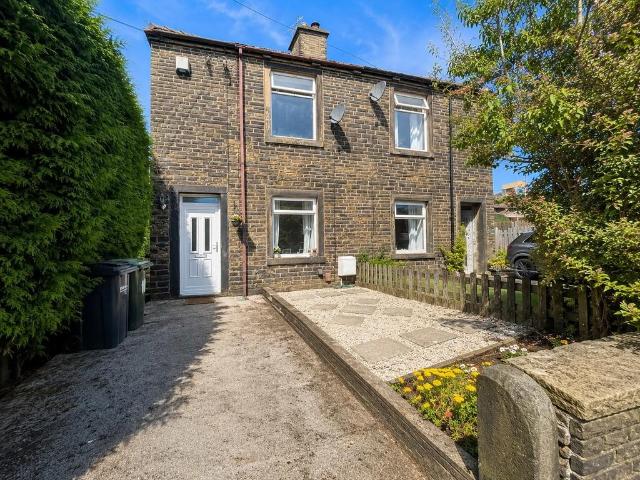 2 bedroom semi detached house for sale