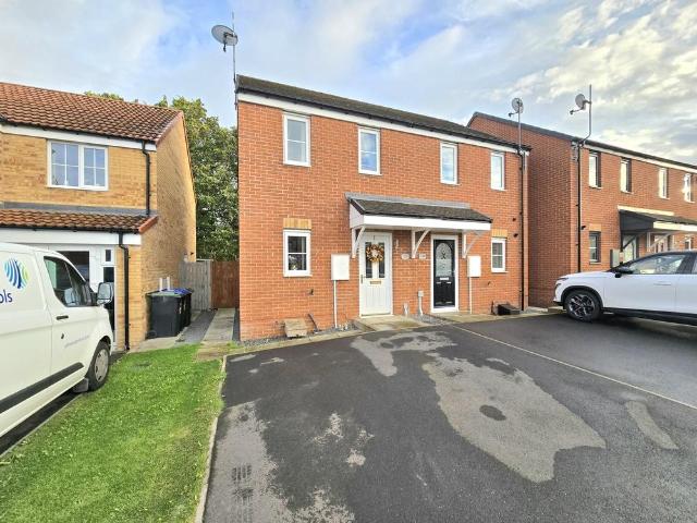 2 bedroom semi detached house for sale