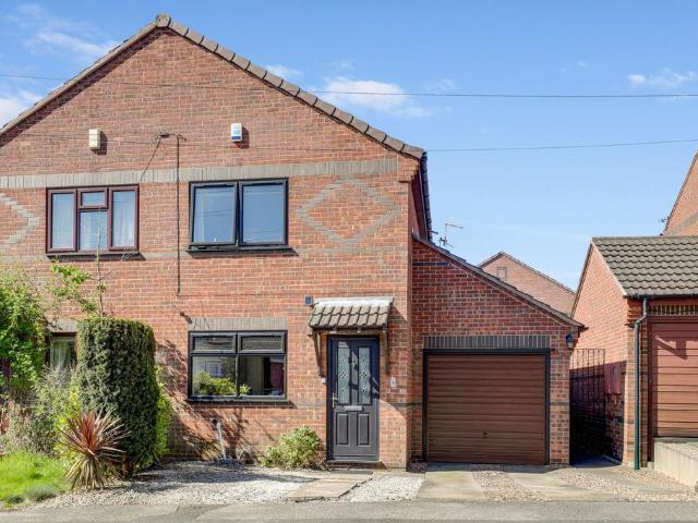 2 bedroom semi detached house for sale