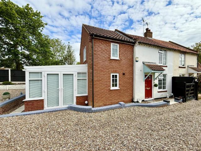 2 bedroom semi detached house for sale