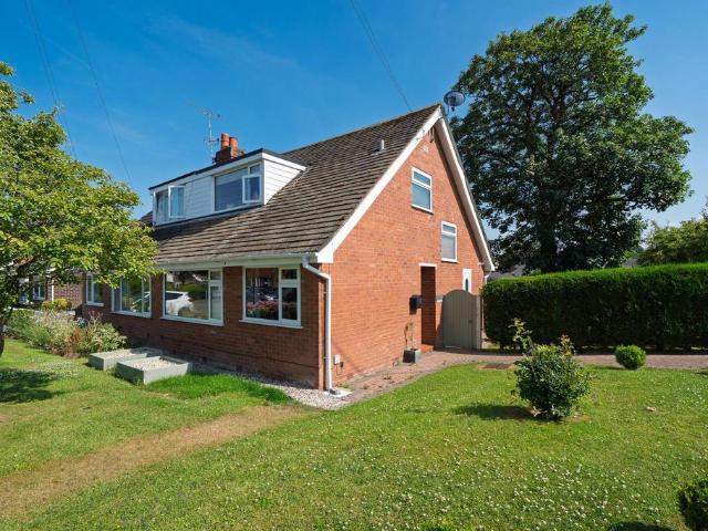 2 bedroom semi detached house for sale