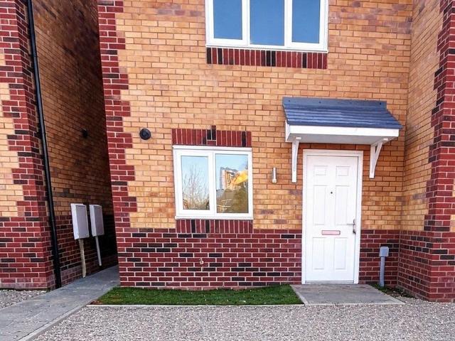 2 bedroom semi detached house for sale