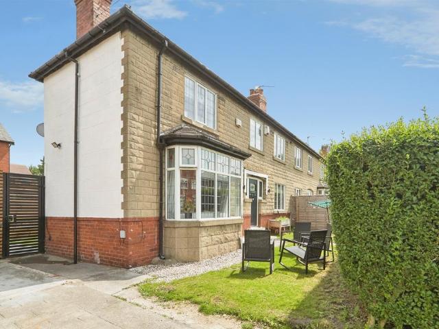 2 bedroom semi detached house for sale