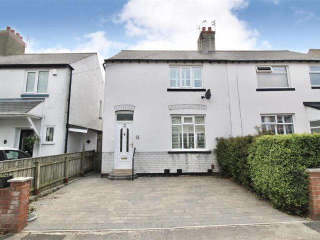2 bedroom semi detached house for sale