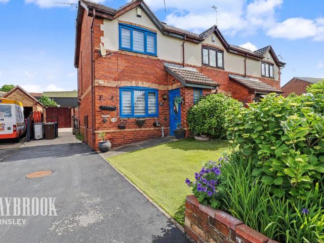 2 bedroom semi detached house for sale