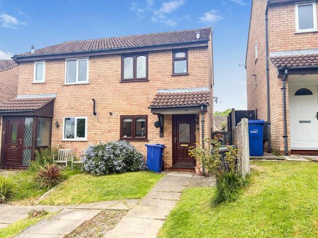2 bedroom semi detached house for sale