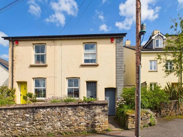 2 bedroom semi detached house for sale