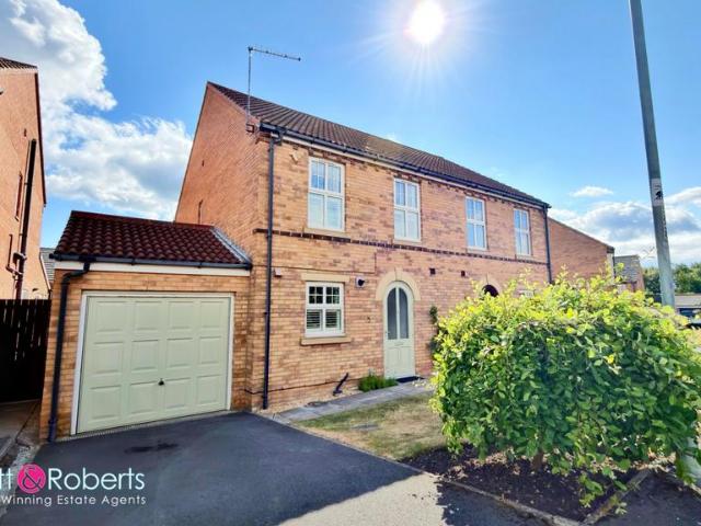 2 bedroom semi detached house for sale