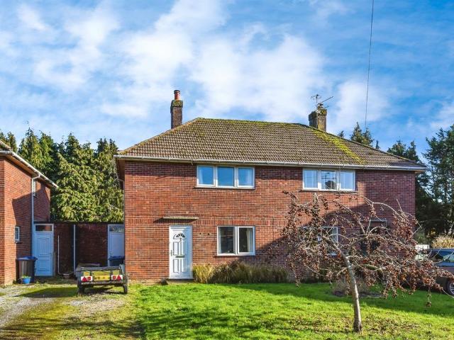 2 bedroom semi detached house for sale