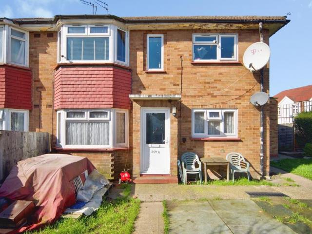 2 bedroom maisonette for sale