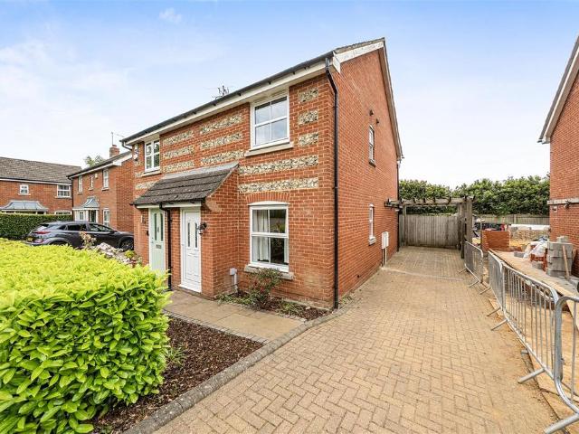 2 bedroom semi detached house for sale
